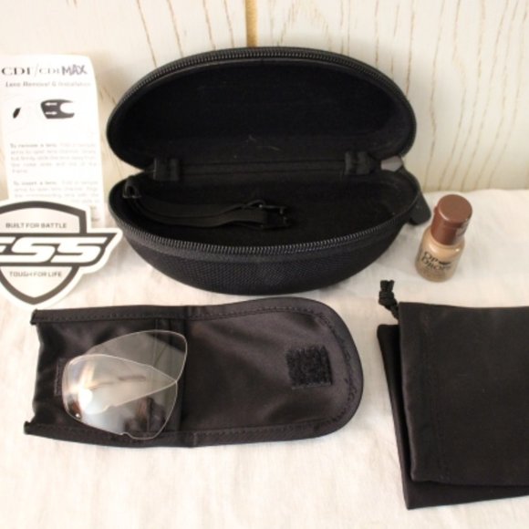 ESS | Accessories | Mens Ess Lenses Replacements With Hard Shell Holder ...